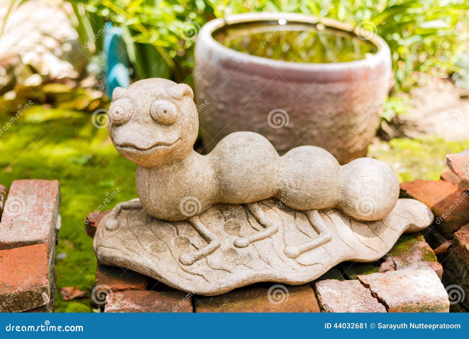 Worm statue stock image. Image of historic, park, beautiful - 44032681