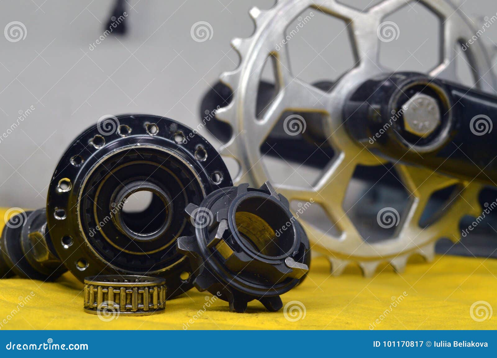 Worn-out Bicycle Bushing with Spokes Stock Image - Image of bearing ...