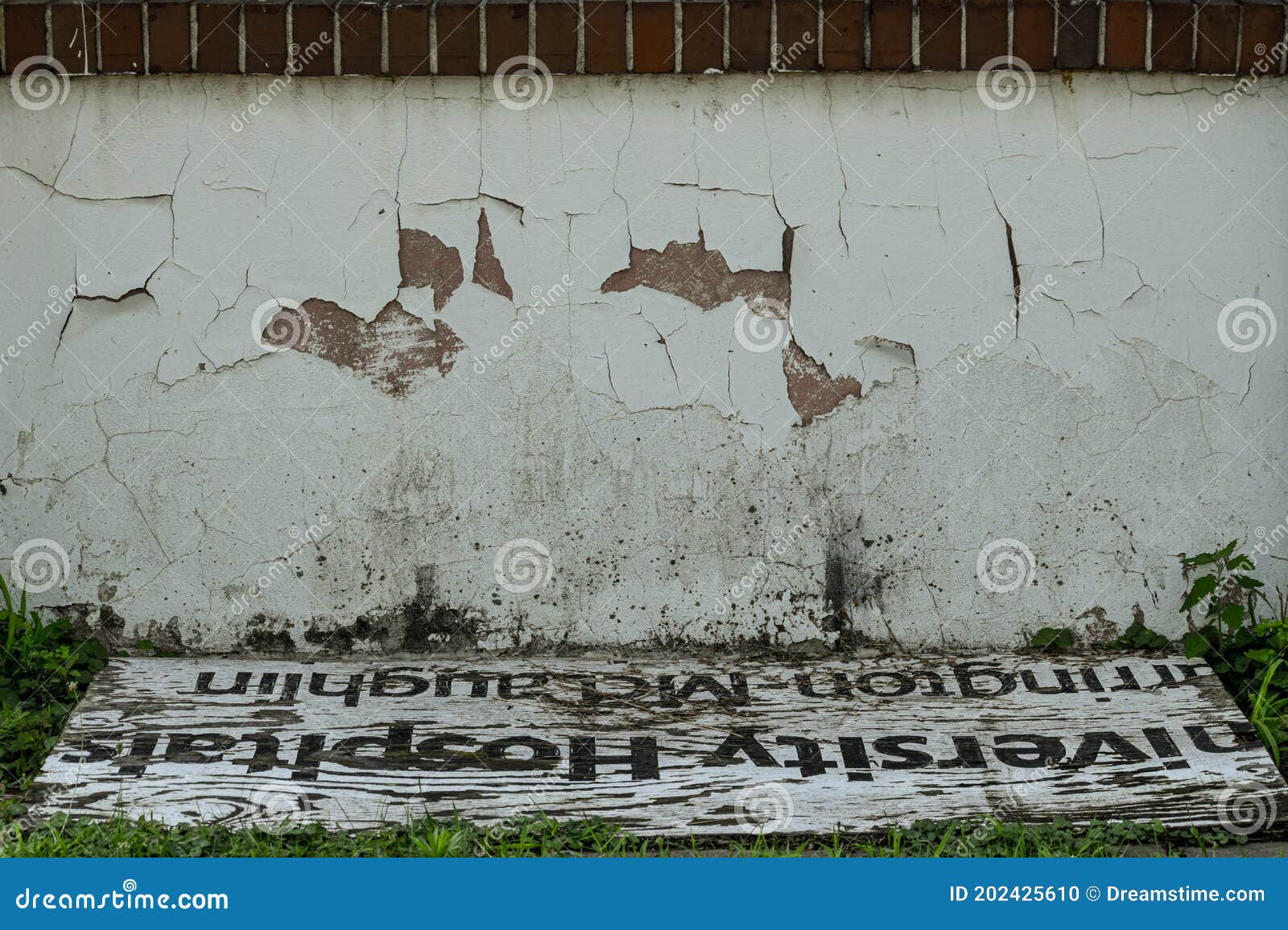 Worn Wall with Broken and Missing Plaster. Stock Photo - Image of ...