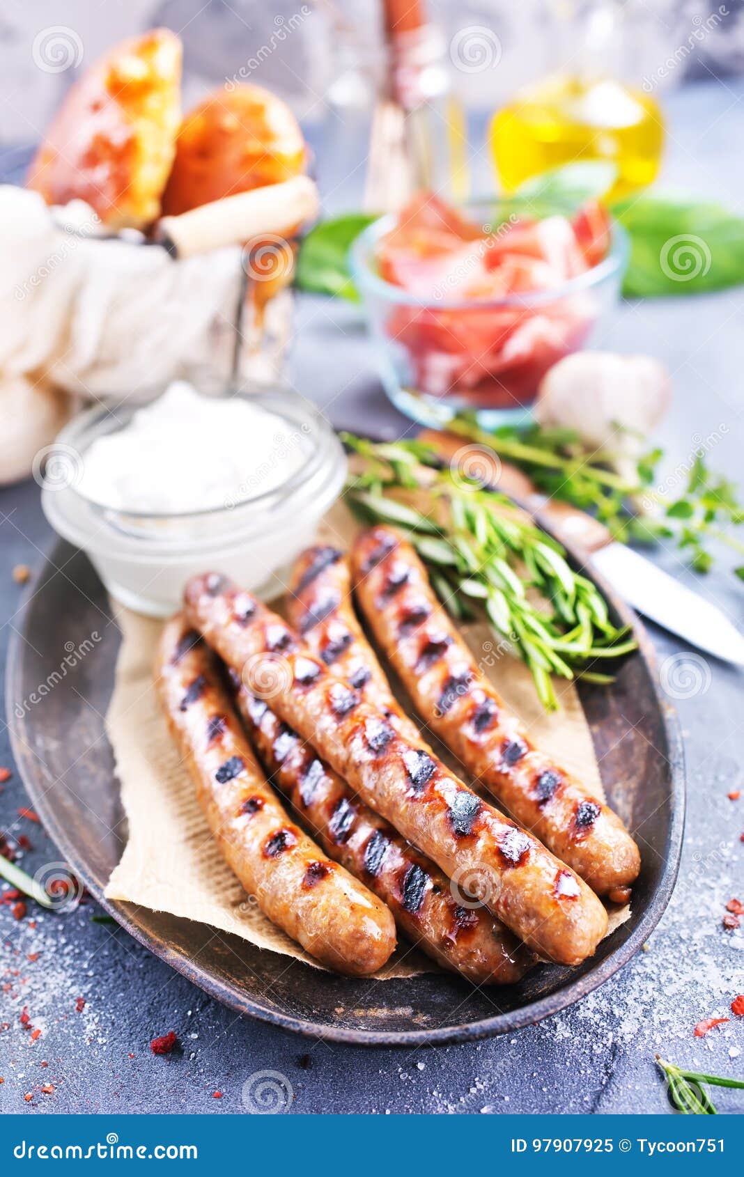 Worsten stock afbeelding. Image of voeding, lunch, rooster - 97907925