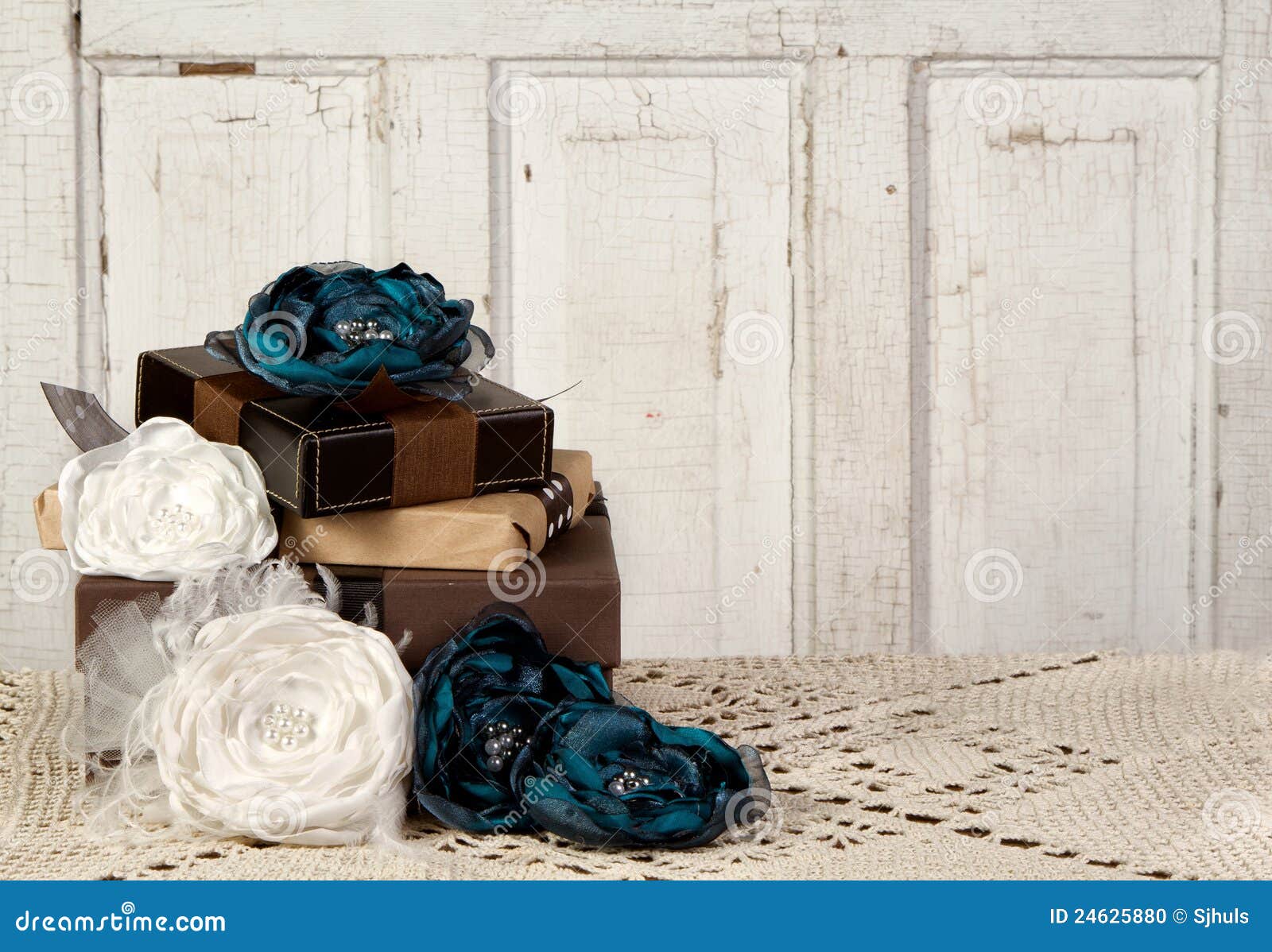 Vintage Packages Royalty-Free Stock Photography | CartoonDealer.com ...