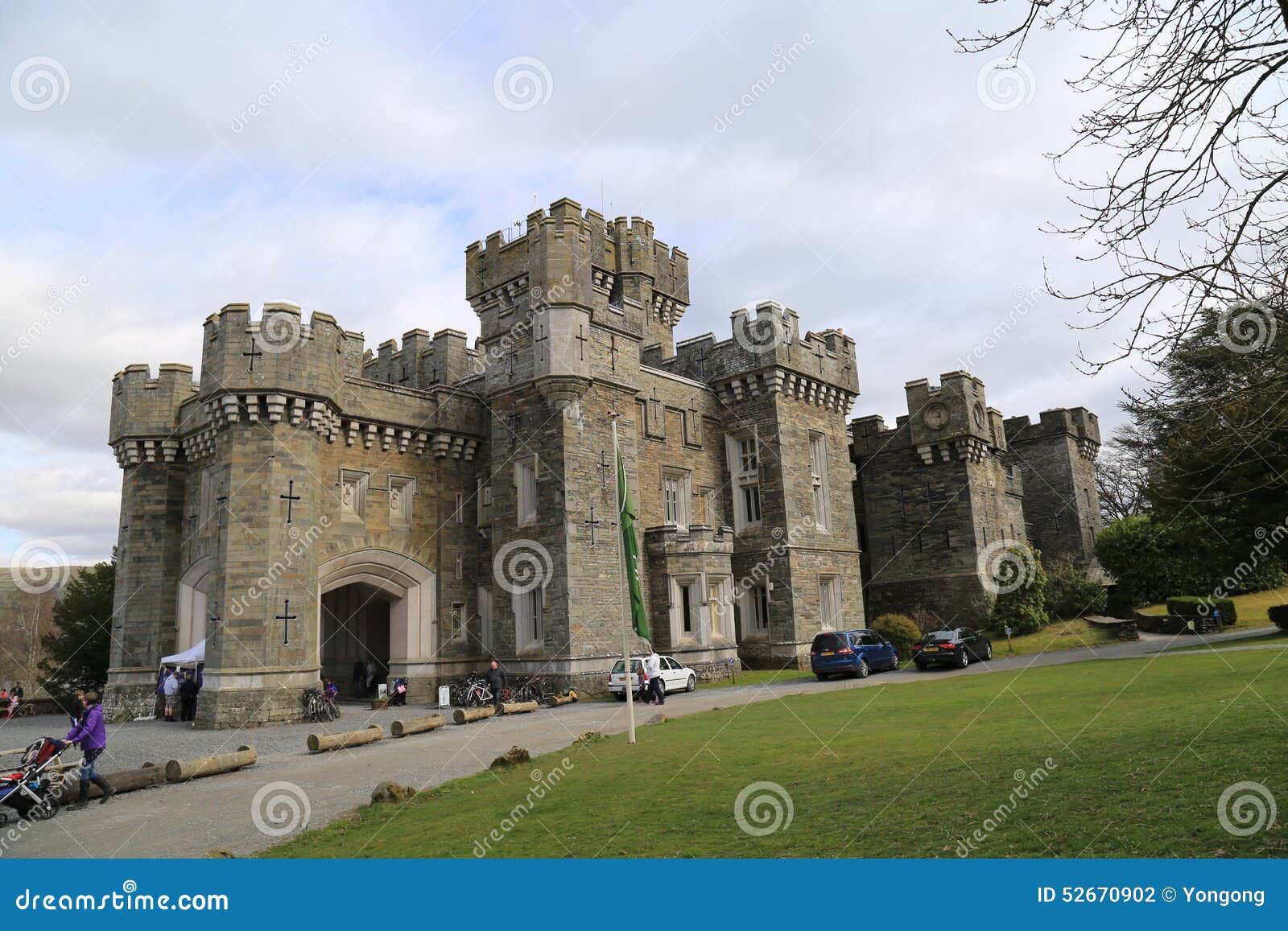 Wray Castle, Windermere, Lake District Editorial Photography - Image of ...