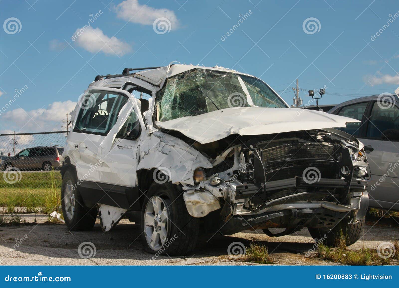 Wrecked SUV stock image. Image of engine, injury, dangerous - 16200883