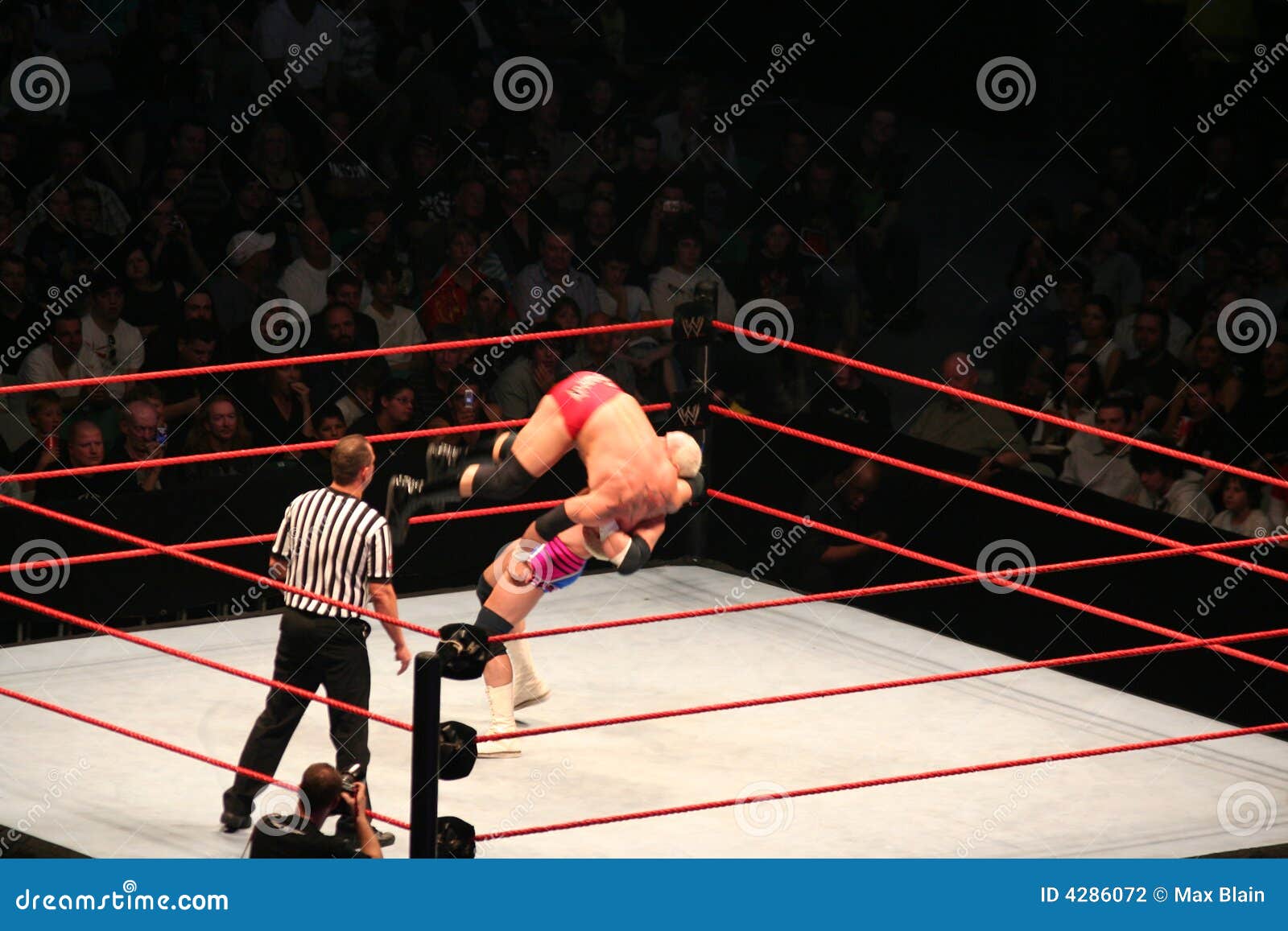 Wrestling stars editorial photography. Image of belts - 4286072