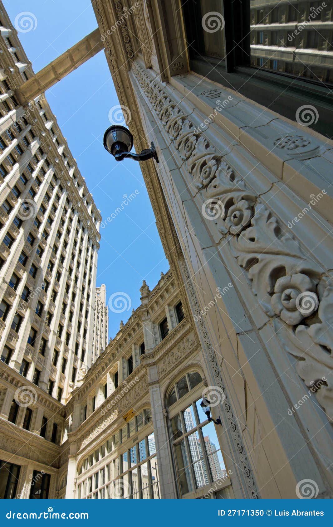 Wrigley Building In Chicago Editorial Photo | CartoonDealer.com #4483601