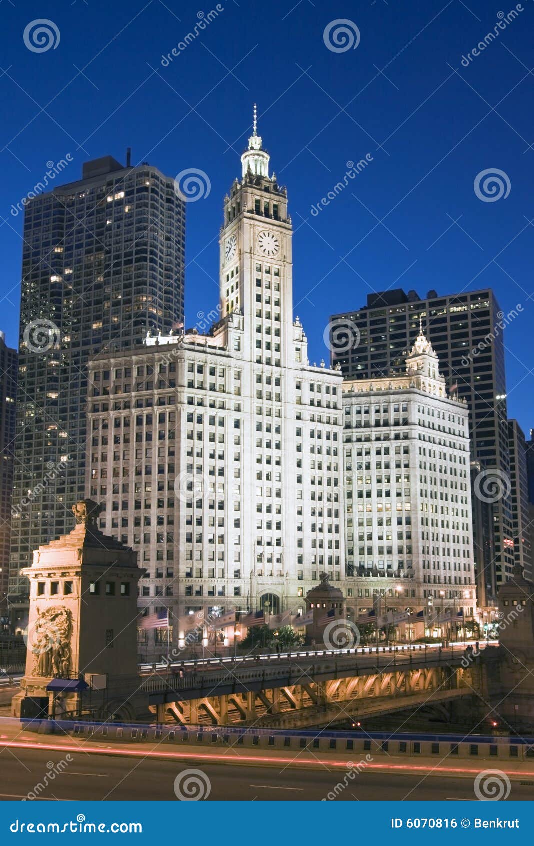 Wrigley Building Editorial Photo | CartoonDealer.com #30185223