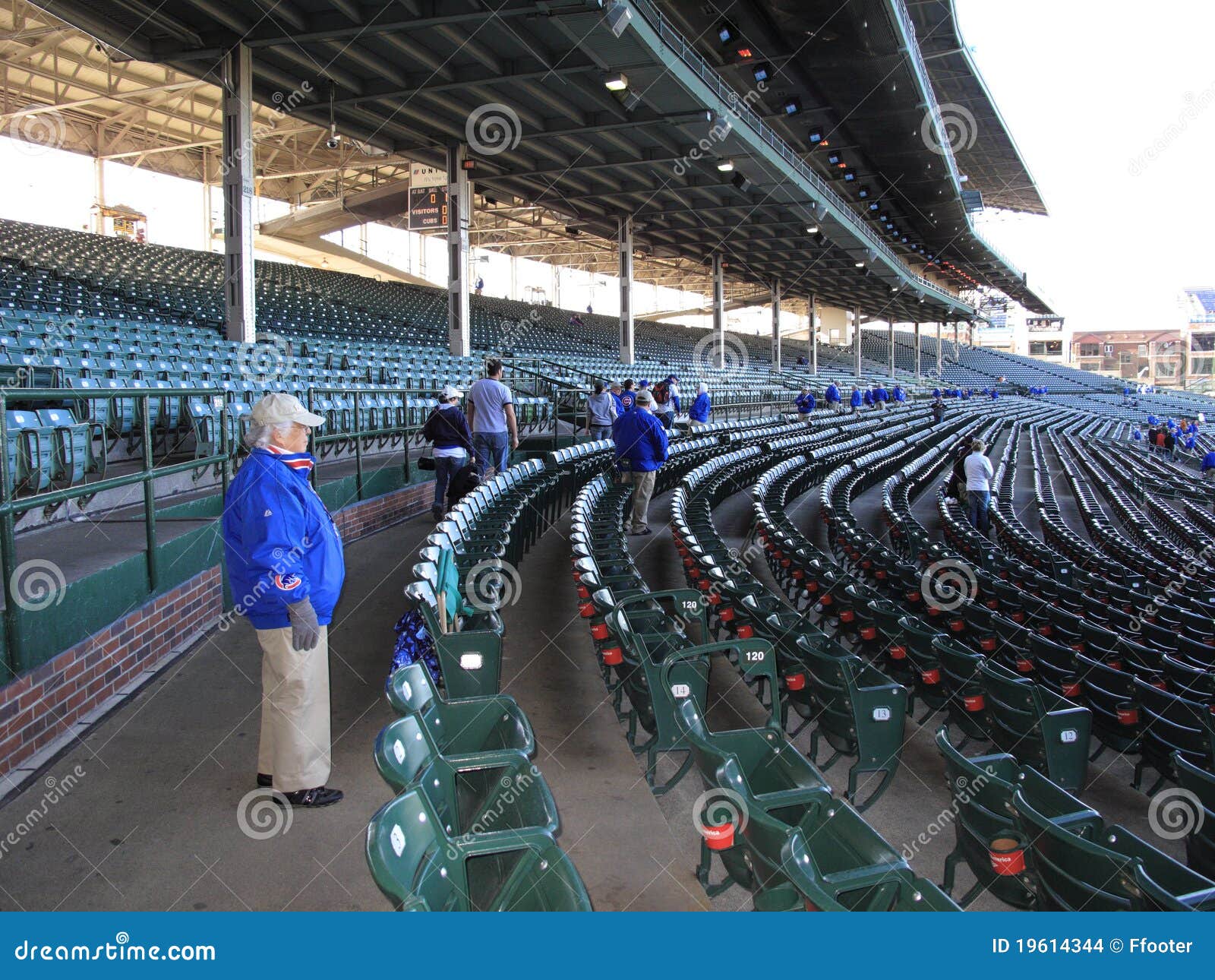 Wrigley Field - Chicago Cubs Editorial Stock Image - Image of seats ...