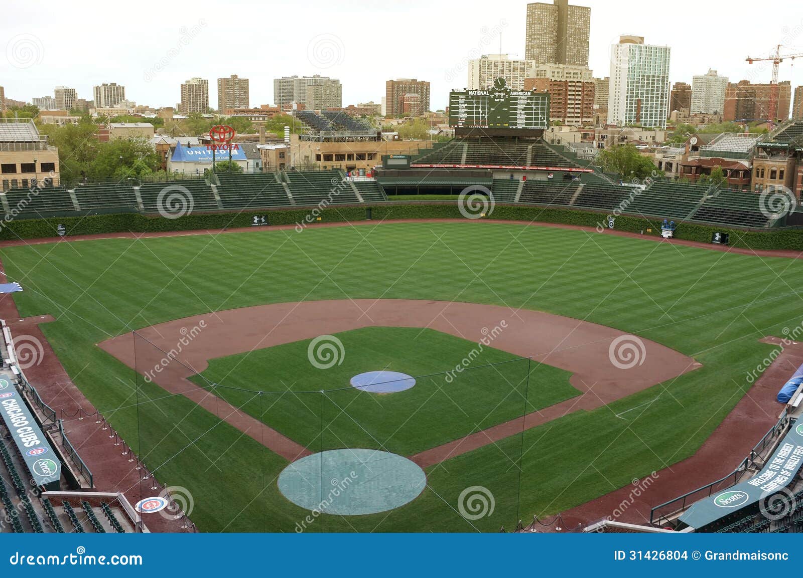Wrigley Field editorial stock image. Image of buildings - 31426804