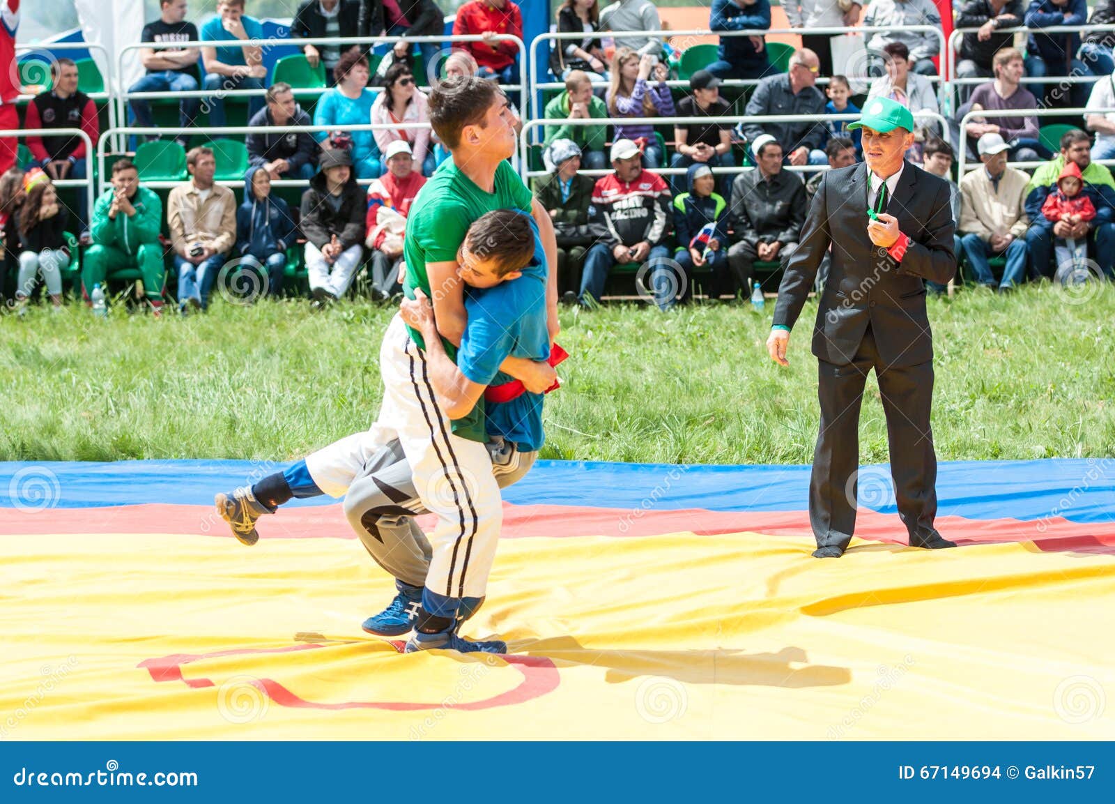 Wringen Auf Gurten Oder Koresh Redaktionelles Stockbild - Bild von ...