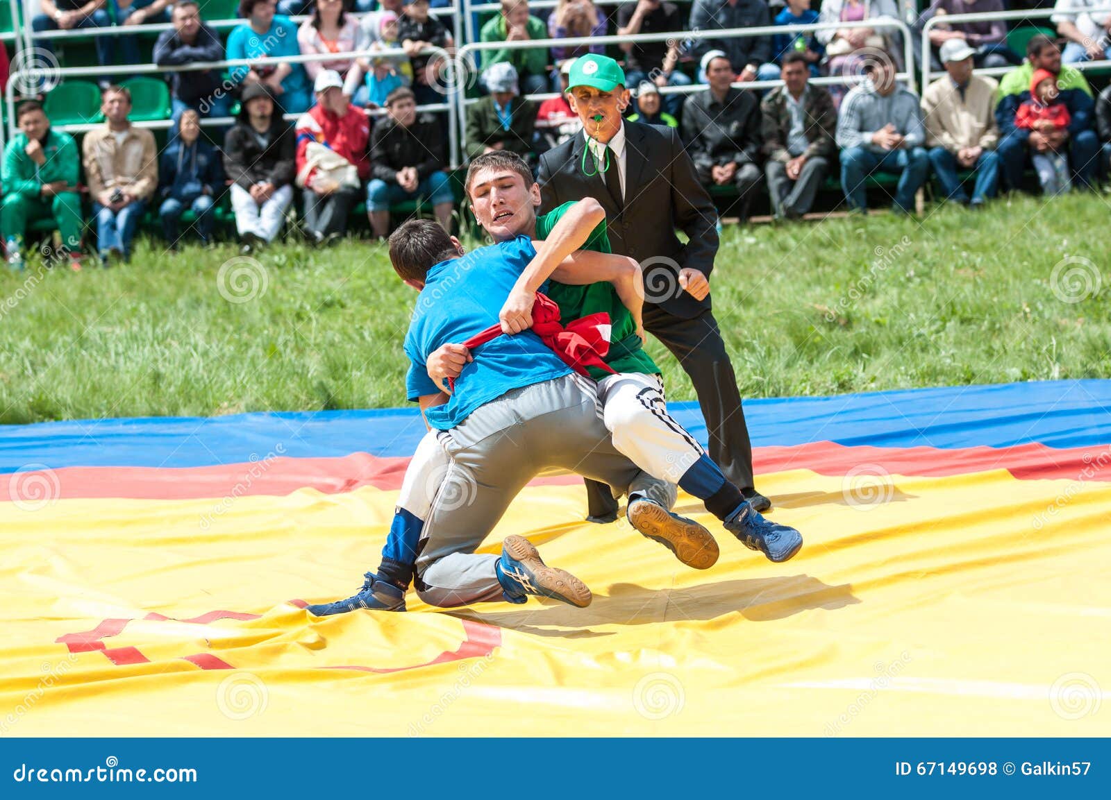 Wringen Auf Gurten Oder Koresh Redaktionelles Stockfoto - Bild von ...
