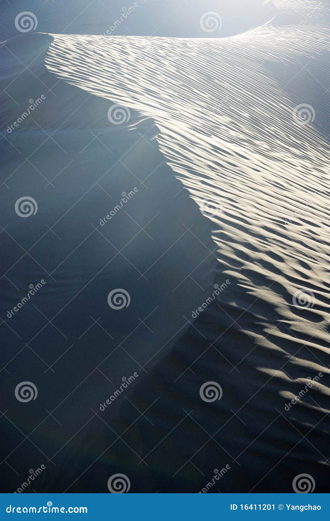 Wrinkles of sand dune stock image. Image of gauffer, deserts - 16411201