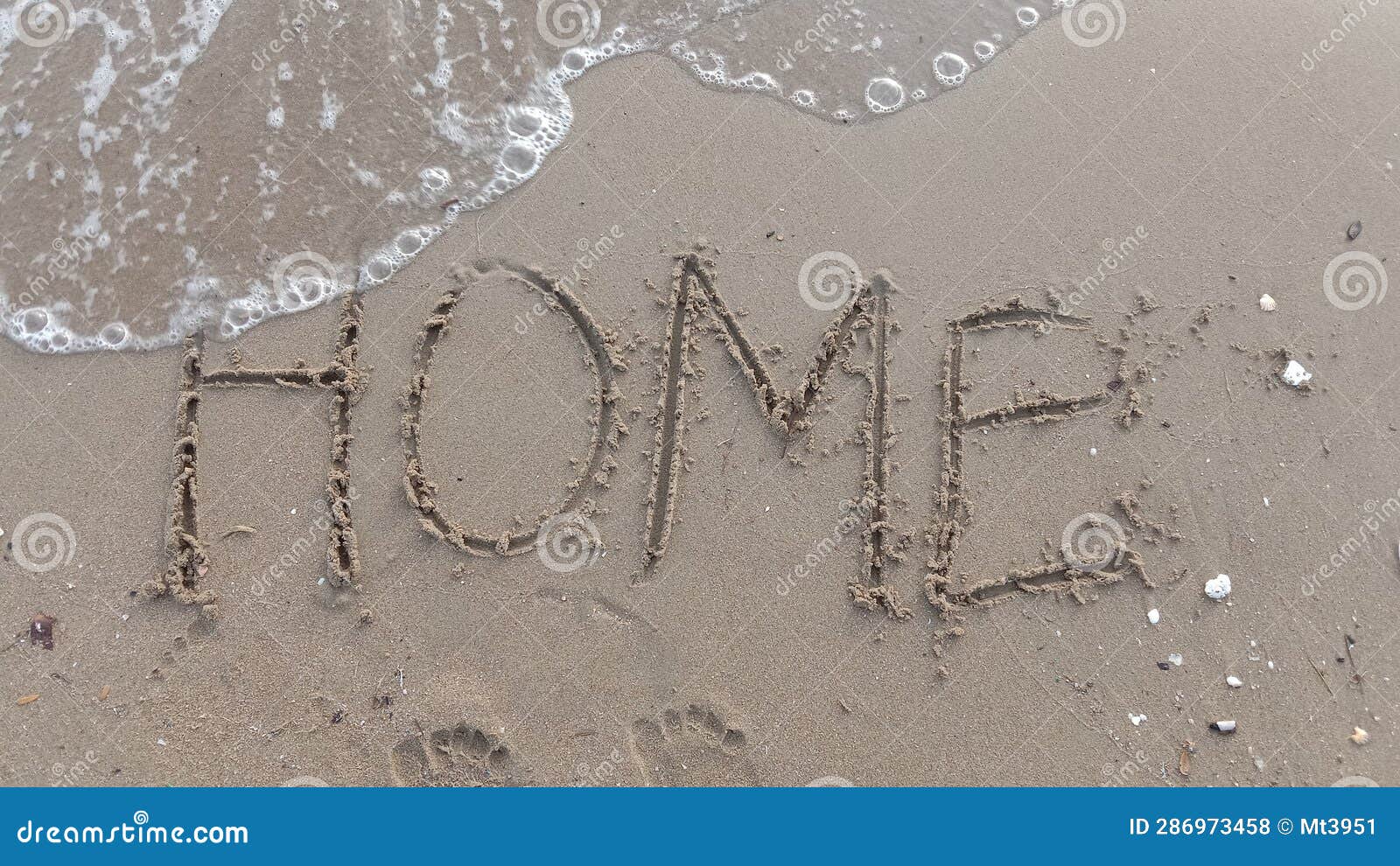 Write the Word HOME in the Sand Stock Photo - Image of floor, circle ...