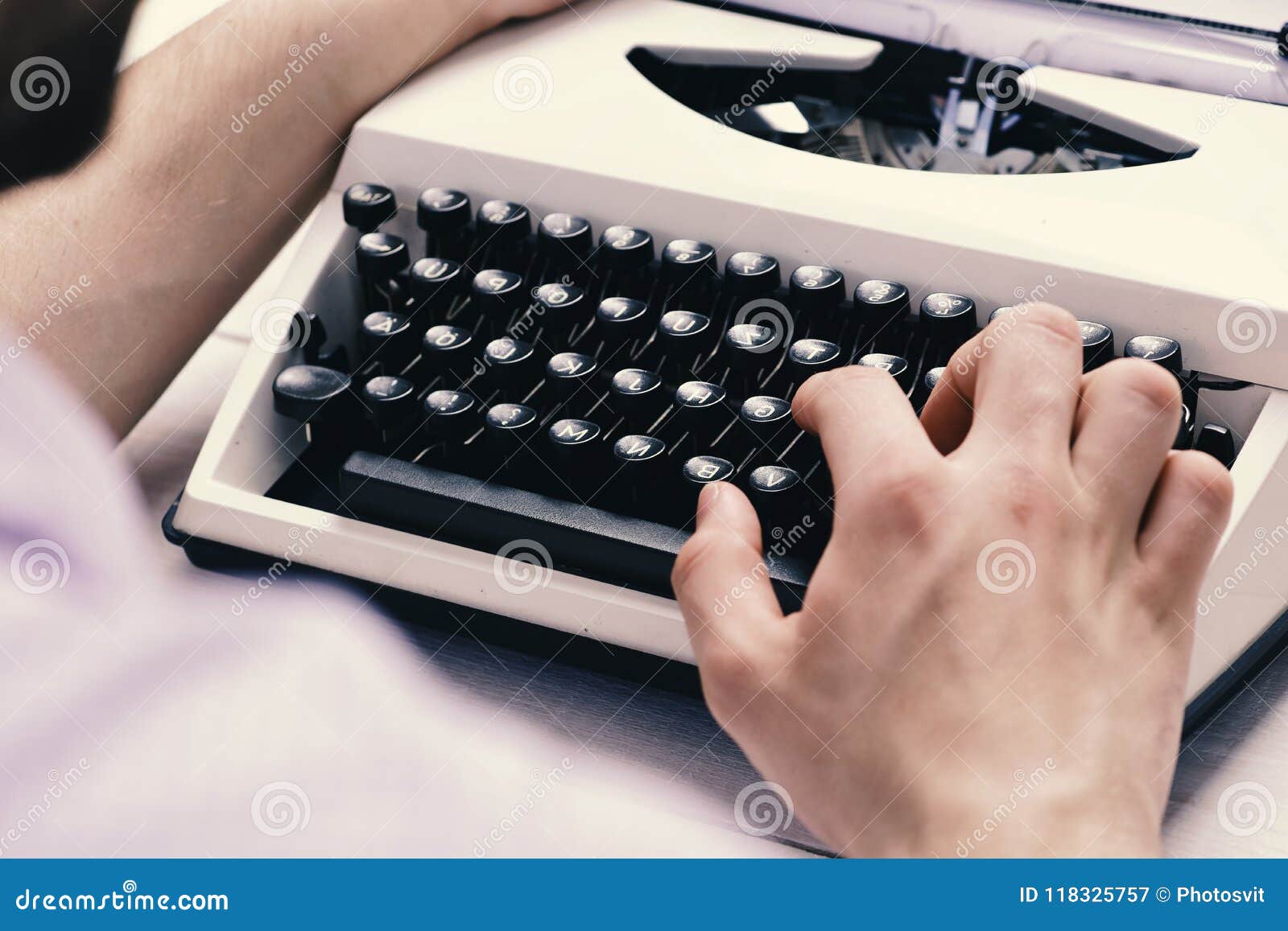Retro Writing Concept - An Old Typewriter To Write Messis, Telegrams ...