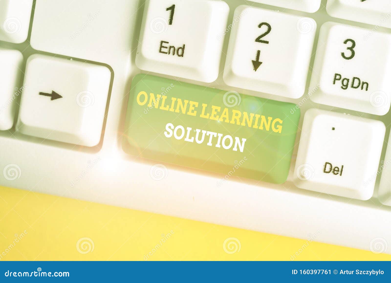 Writing Note Showing Online Learning Solution. Business Photo ...
