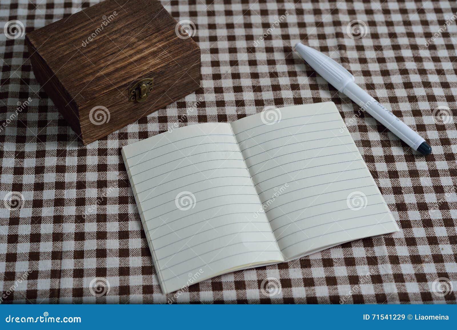 Writing Pad Background Stock Image | CartoonDealer.com #71541229