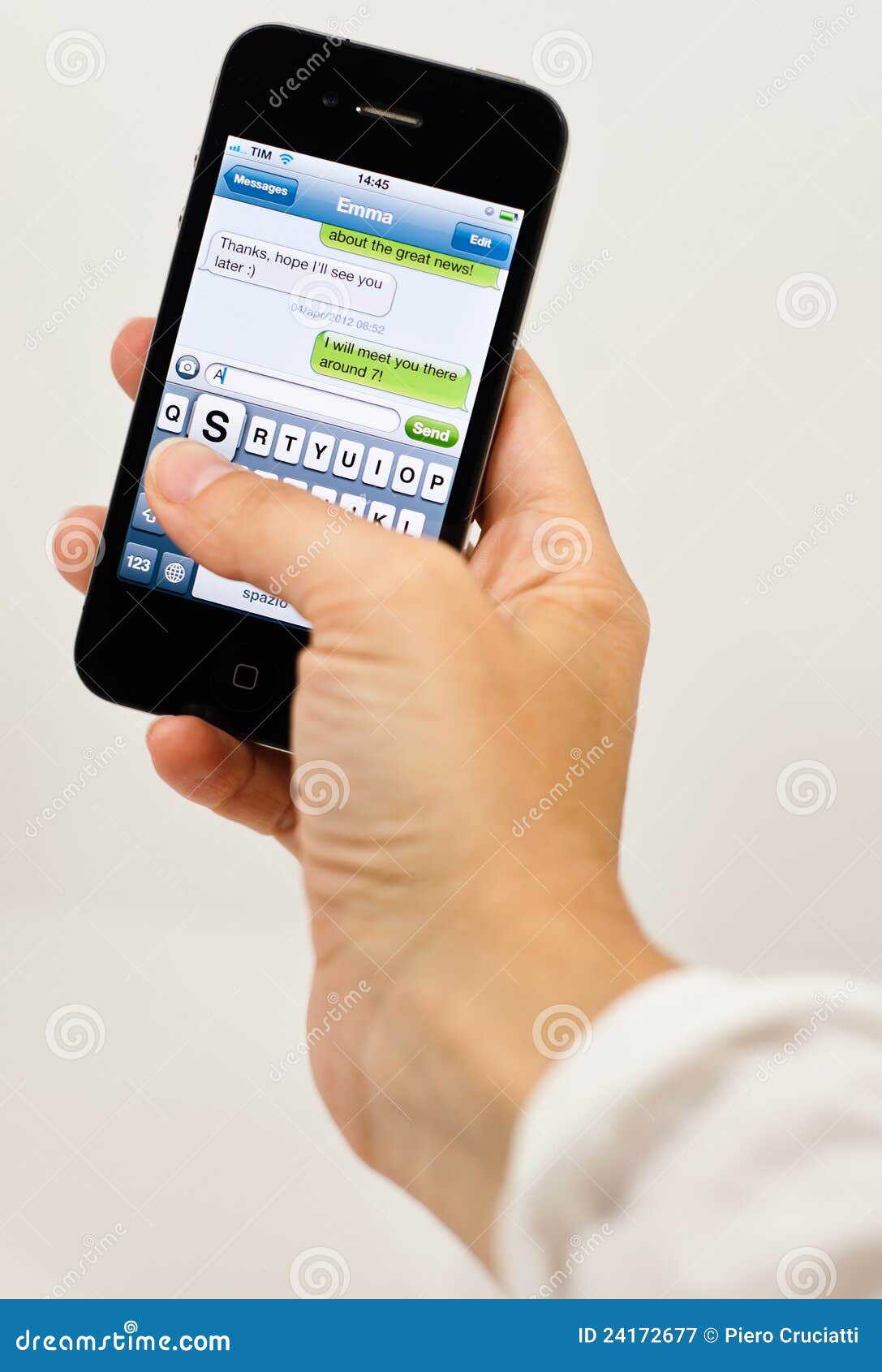 Writing a Text Message on IPhone Editorial Photography - Image of hands ...