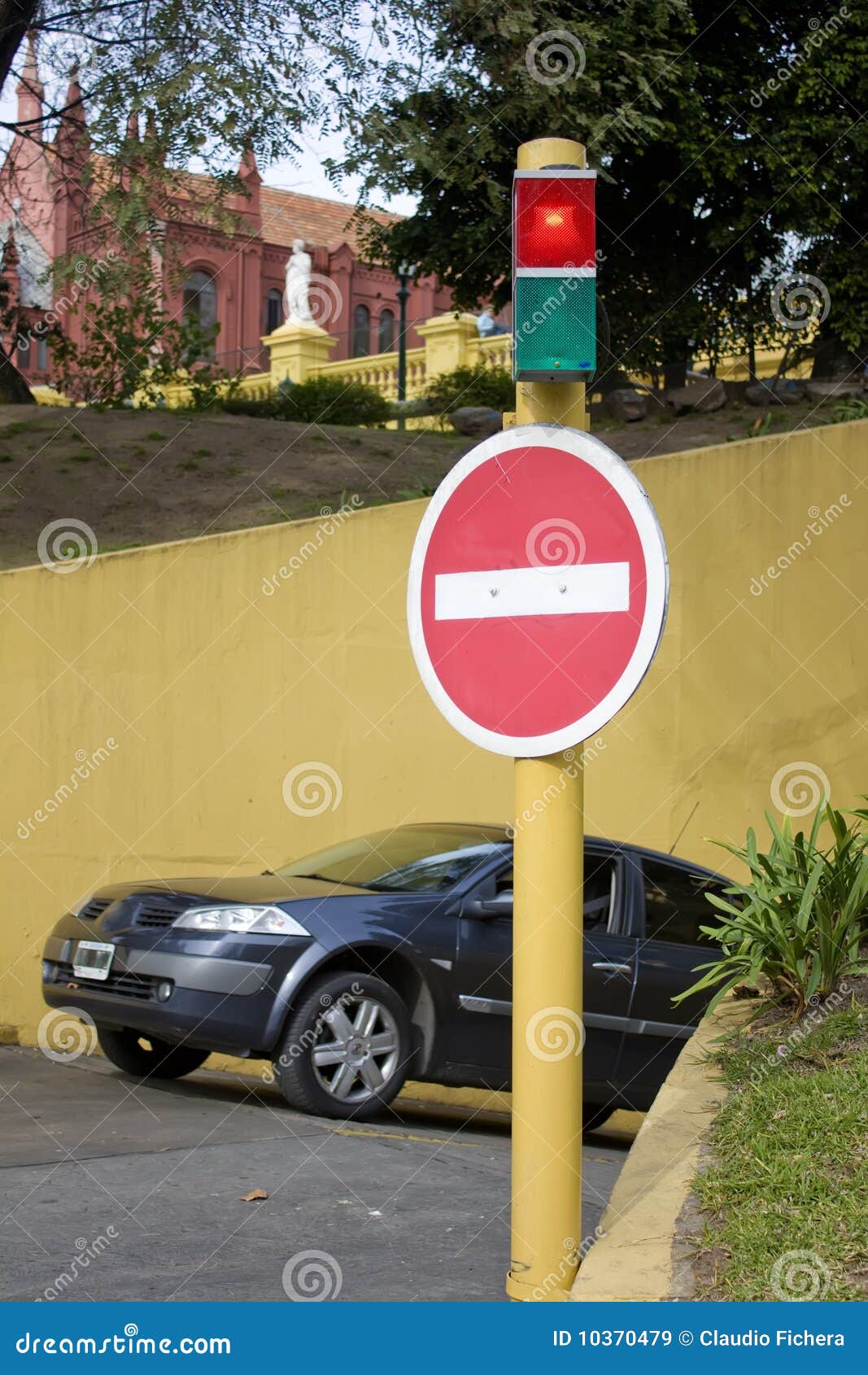 Wrong Way Signal (no-entry) Stock Image - Image of warning, driving ...