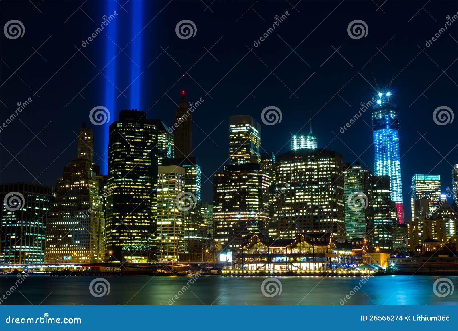 WTC Memorial: Tribute in Light Editorial Stock Image - Image of ...