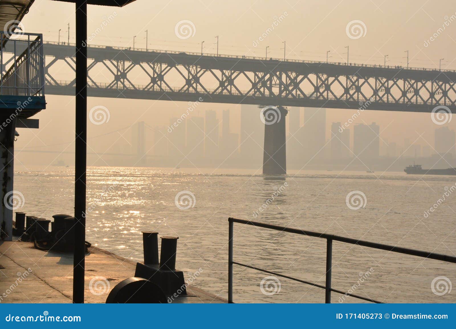 Wuhan Yangtze River Bridge editorial stock photo. Image of wuhan ...