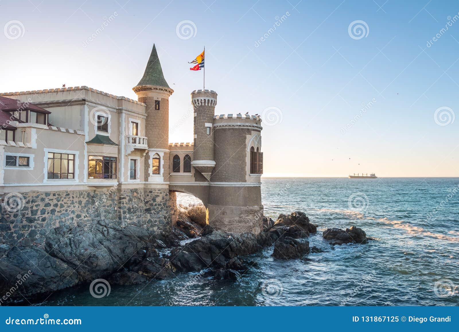 Wullf Castle - Castillo Wulff - At Sunset - Vina Del Mar, Chile Royalty ...