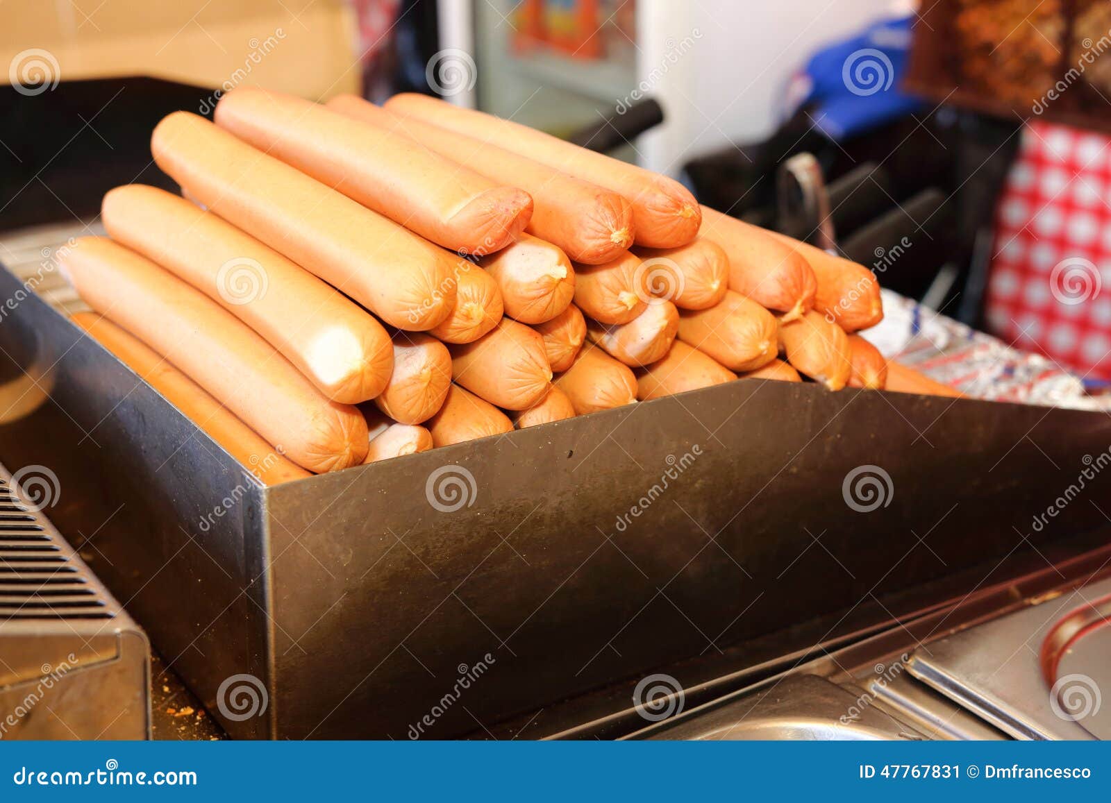 Wurstel imagen de archivo. Imagen de carne, salami, cocina - 47767831