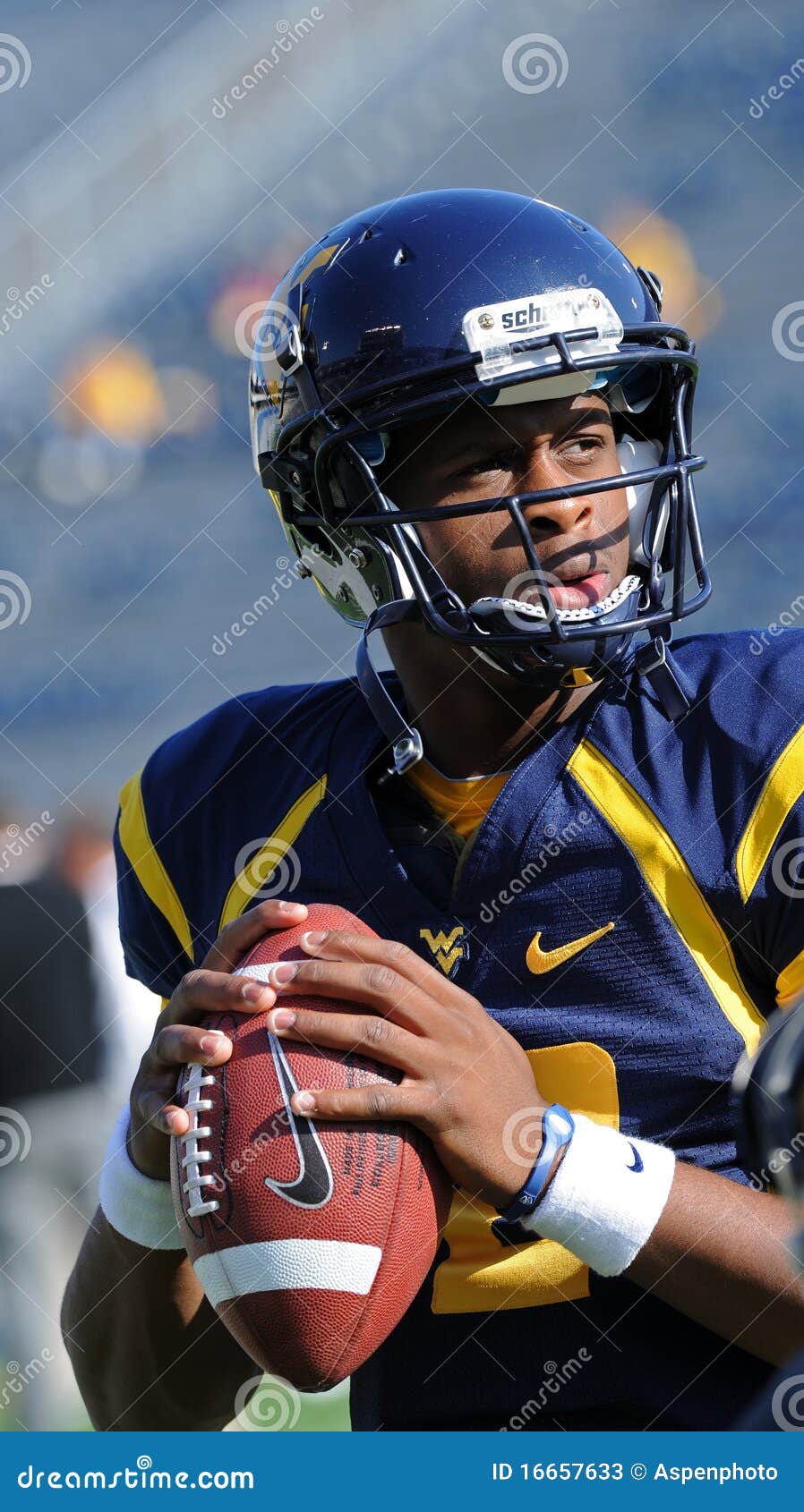 WVU Quarterback Geno Smith - Pregame Editorial Stock Photo - Image of ...