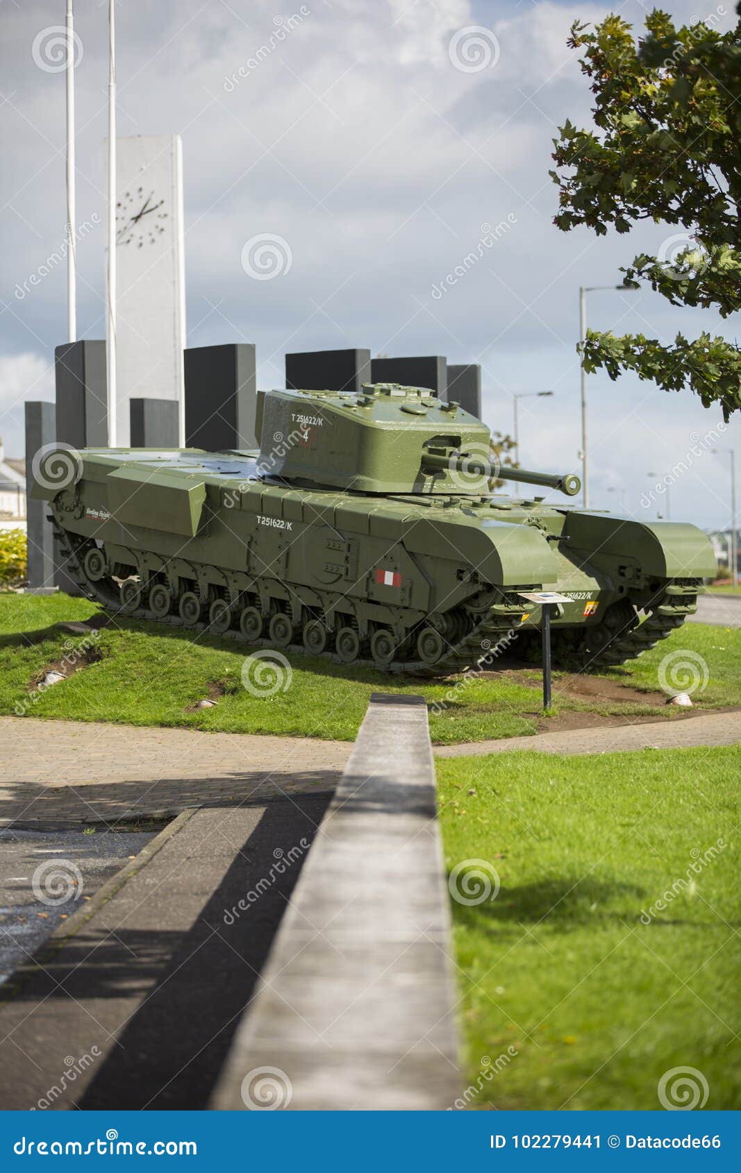 Ww2 sherman tank editorial photo. Image of tank, history - 102279441