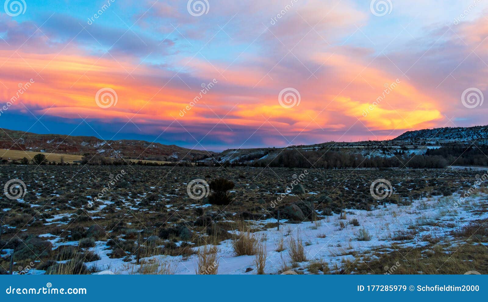 Wyoming Mountain Sunset stock image. Image of field - 177285979