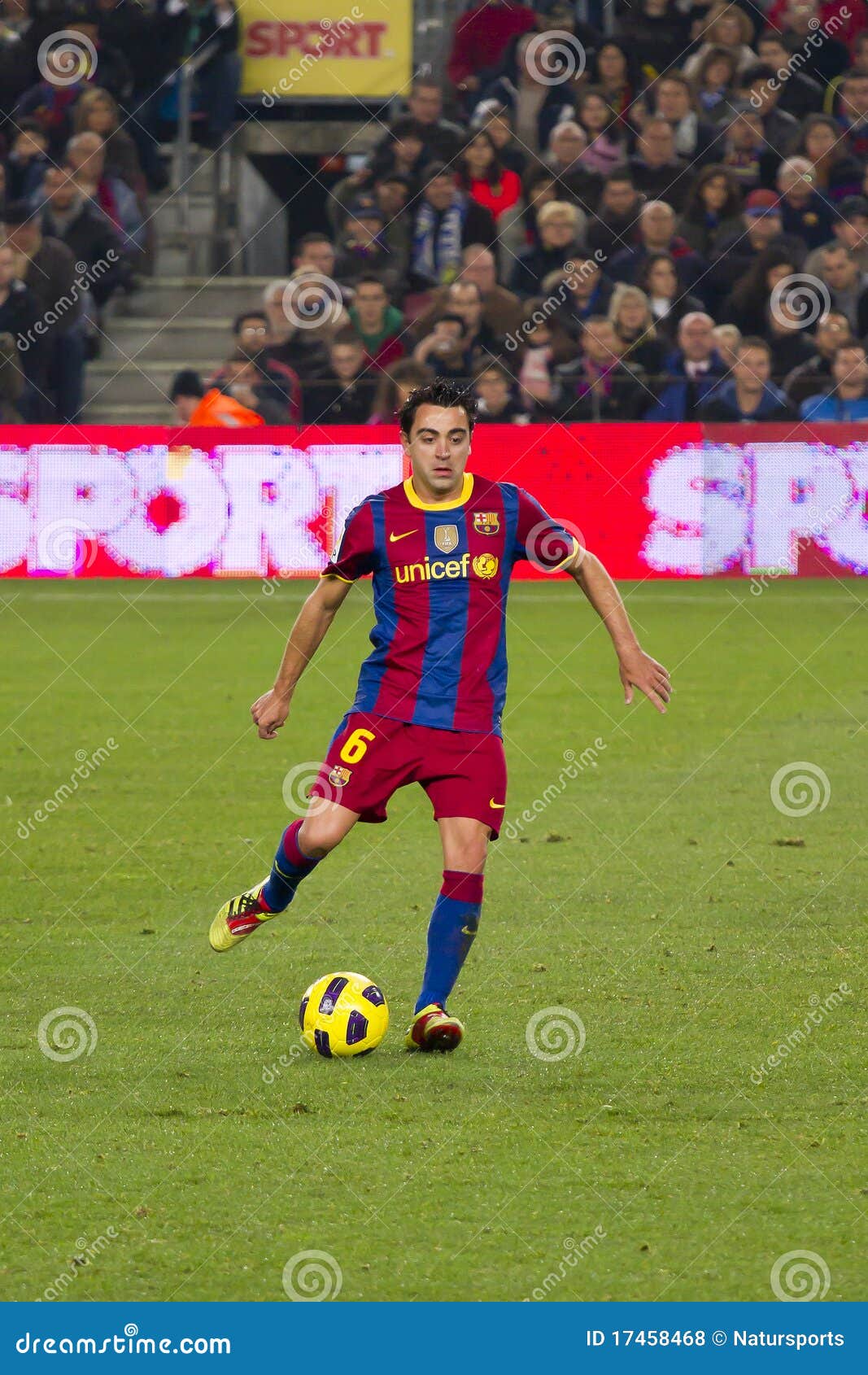 Xavi (FC Barcelona) editorial stock photo. Image of pass - 17458468