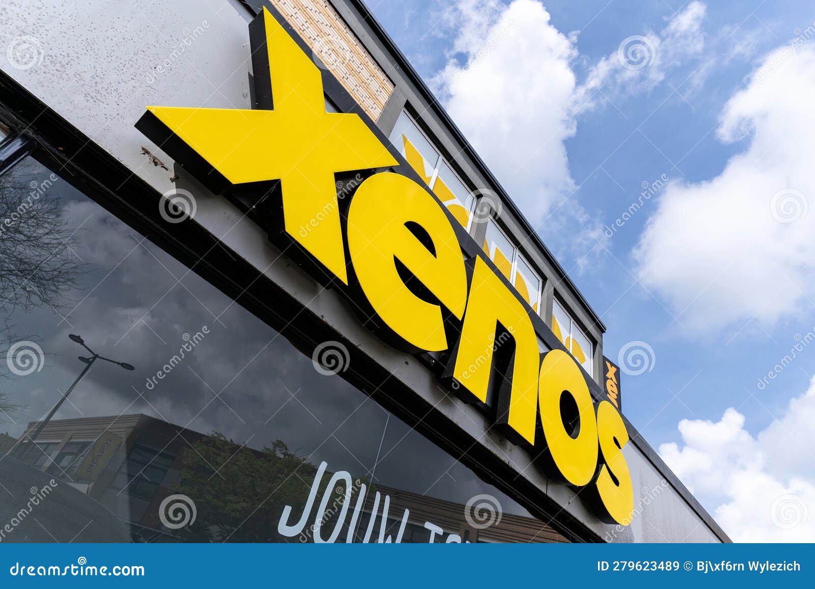 Xenos editorial stock image. Image of company, shopping - 279623489