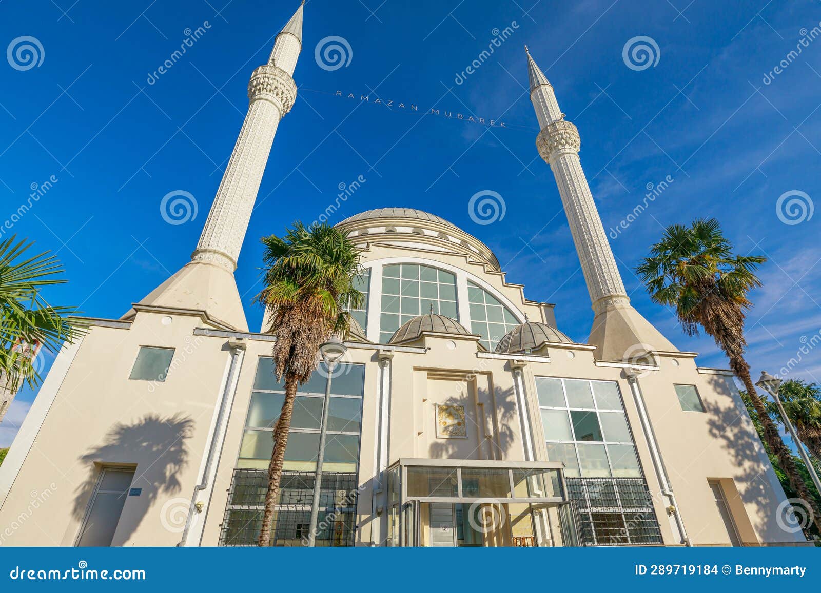 Xhamia E Madhe - Ebu Beker Mosque of Shkoder Editorial Stock Image ...