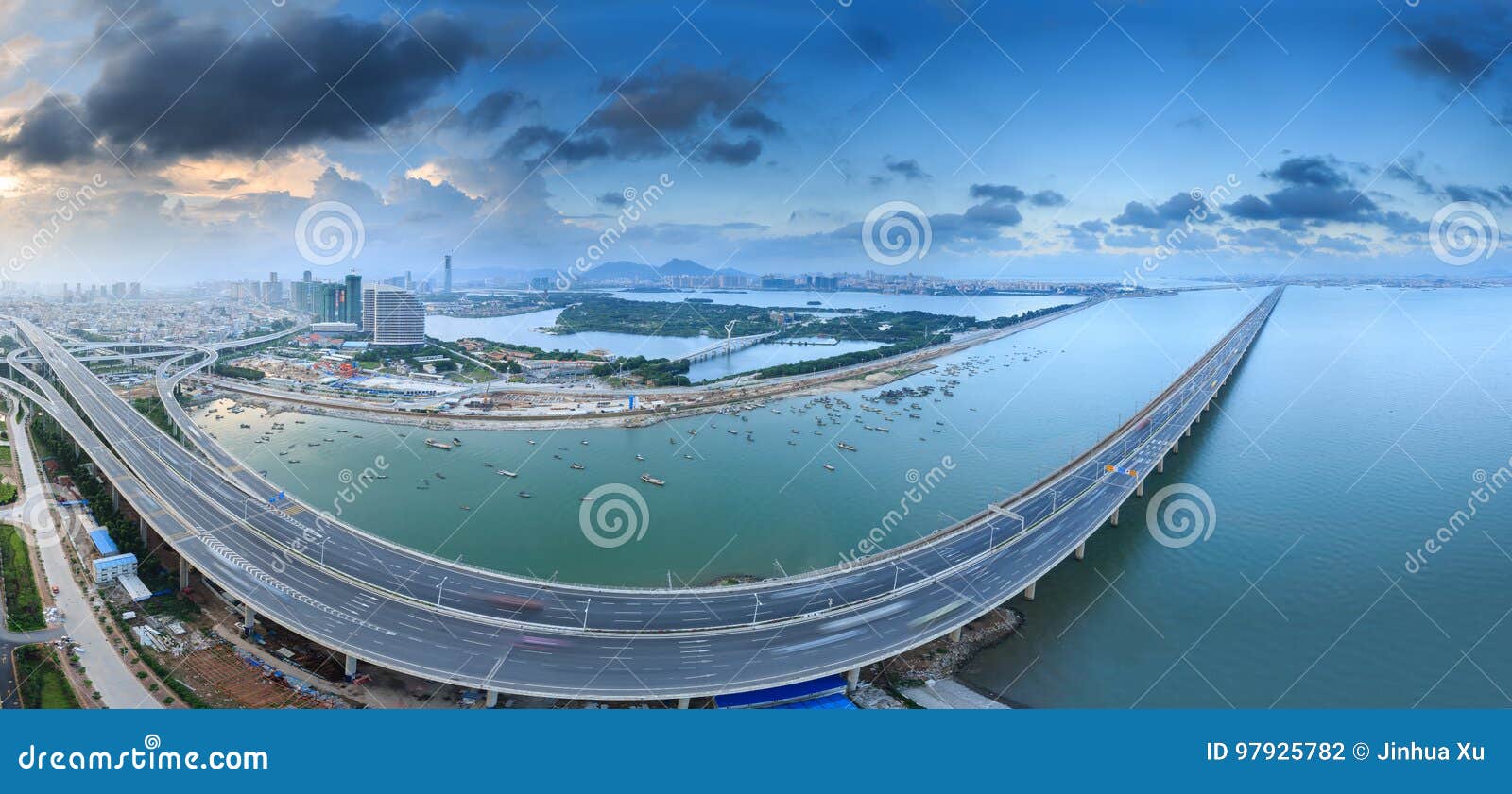 Xiamen Xinglin Bridge, China Stock Photo - Image of attractions, fujian ...