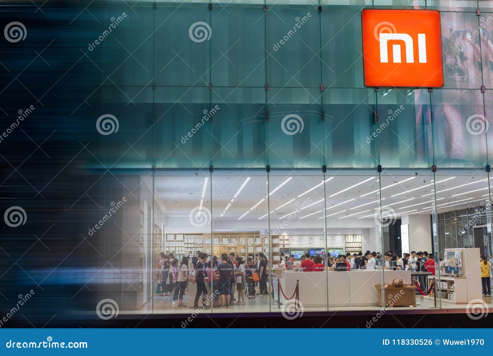Xiaomi-Flagship-Store Nachts Redaktionelles Foto - Bild von produkte ...