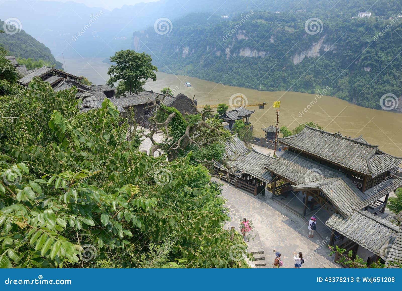 Xiling gorge scenery stock image. Image of path, white - 43378213