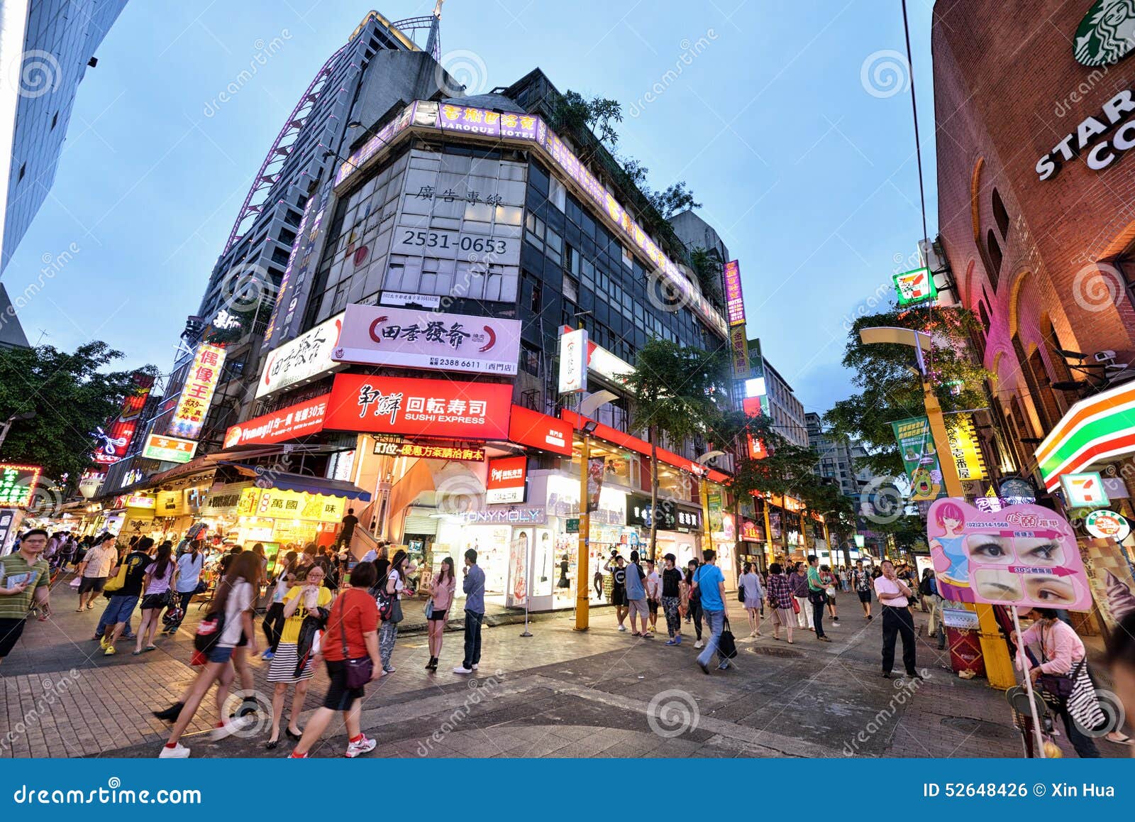 Ximending, Taipei fotografia editoriale. Immagine di pubblicità - 52648426