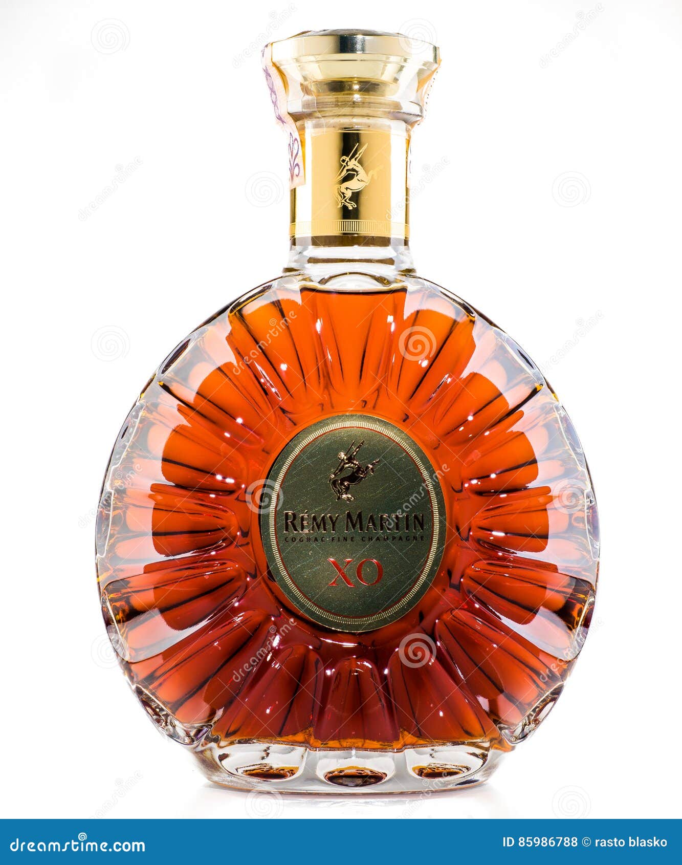Xo de Remy Martin photo stock éditorial. Image du bouteille - 85986788