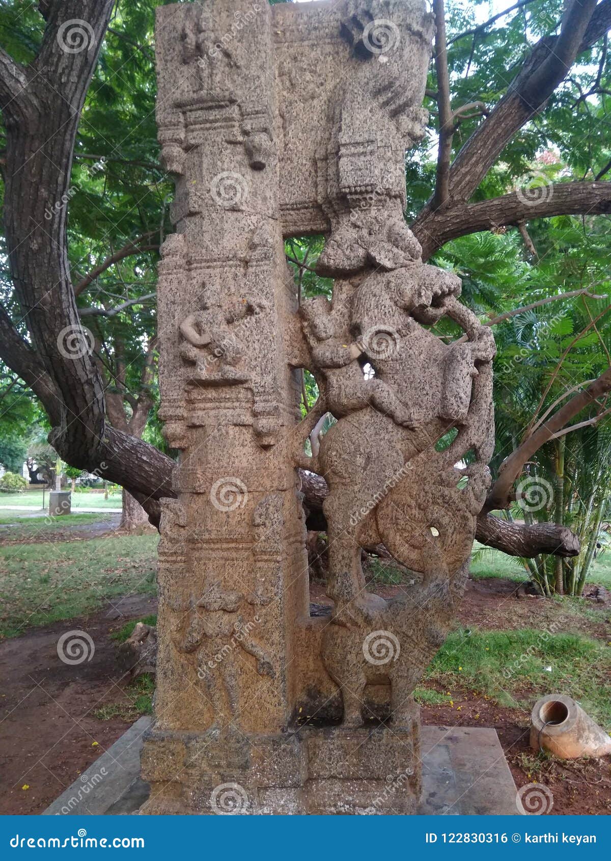 Yaazhi 库存照片. 图片 包括有 å¯ºåº™, çˆ±, ä¸šå¸ , åº­é™¢ - 122830316