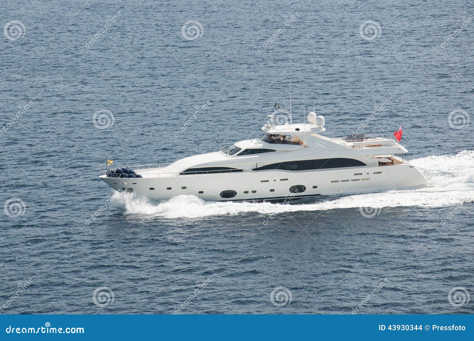 Yacht boat full speed stock photo. Image of dock, cruise - 43930344