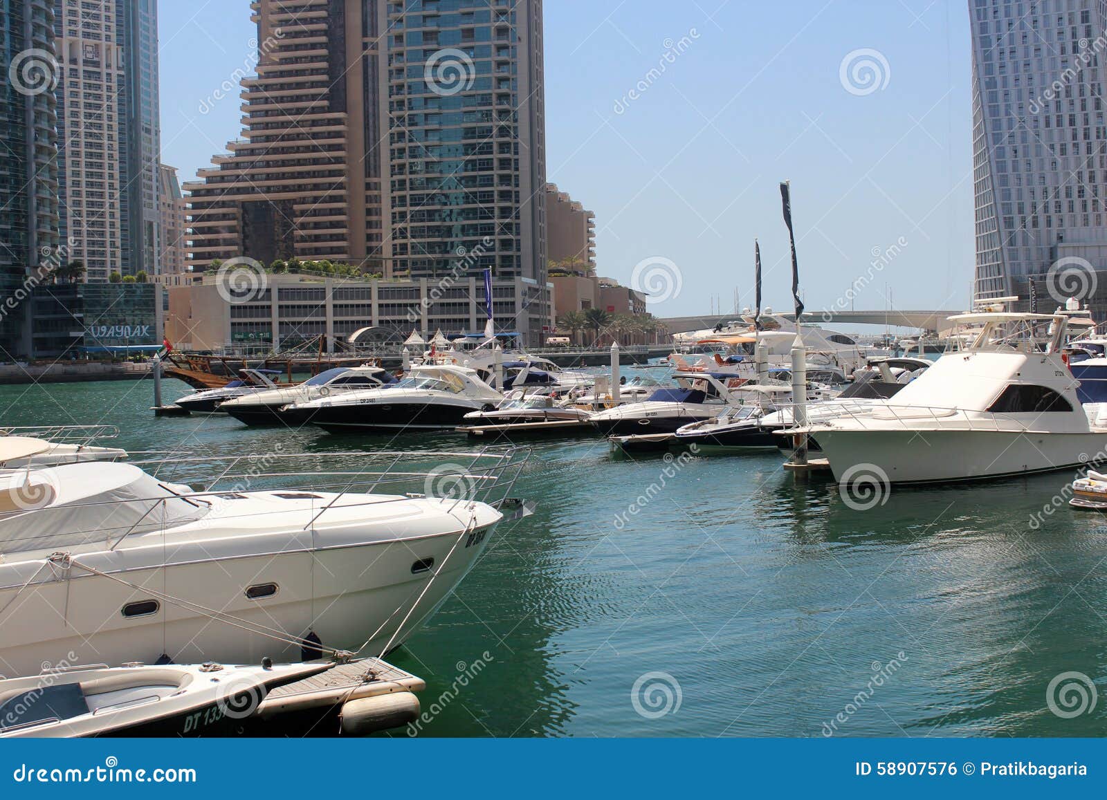 Yacht Club Dock Dubai editorial photo. Image of ship - 58907576