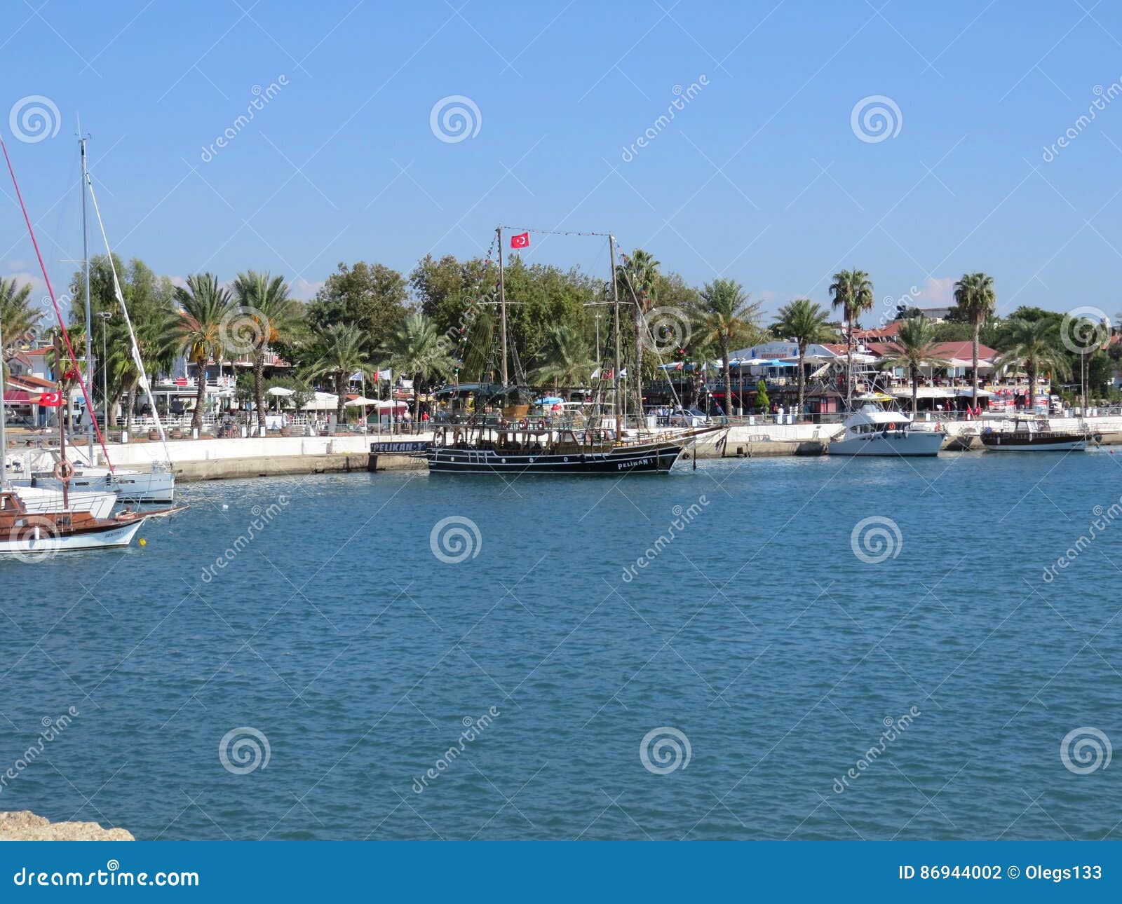 Yacht E Barche Nel Porto Turco Fotografia Editoriale - Immagine di ...