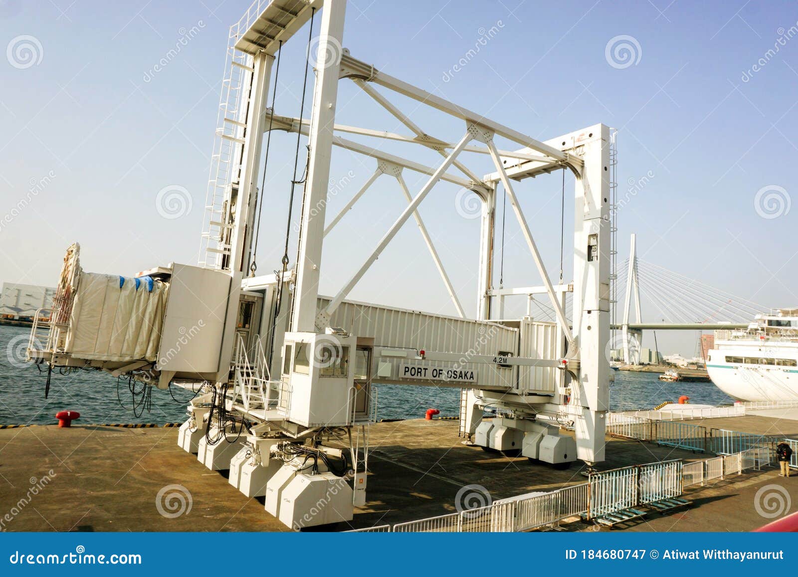 Yacht Passenger Gangway Telescopic Boarding Bridge for Pick Up and Drop ... Yacht Passenger Gangway Telescopic Boarding Bridge for Pick Up and Drop ...