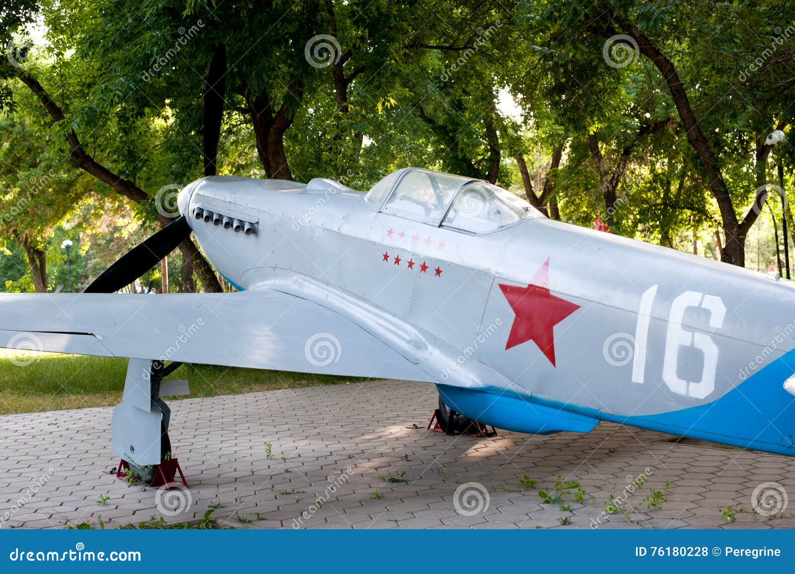 The Yakovlev Yak-3 editorial stock photo. Image of flat - 76180228