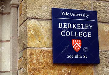 Yale University Sign editorial photography. Image of collegiate - 18627542