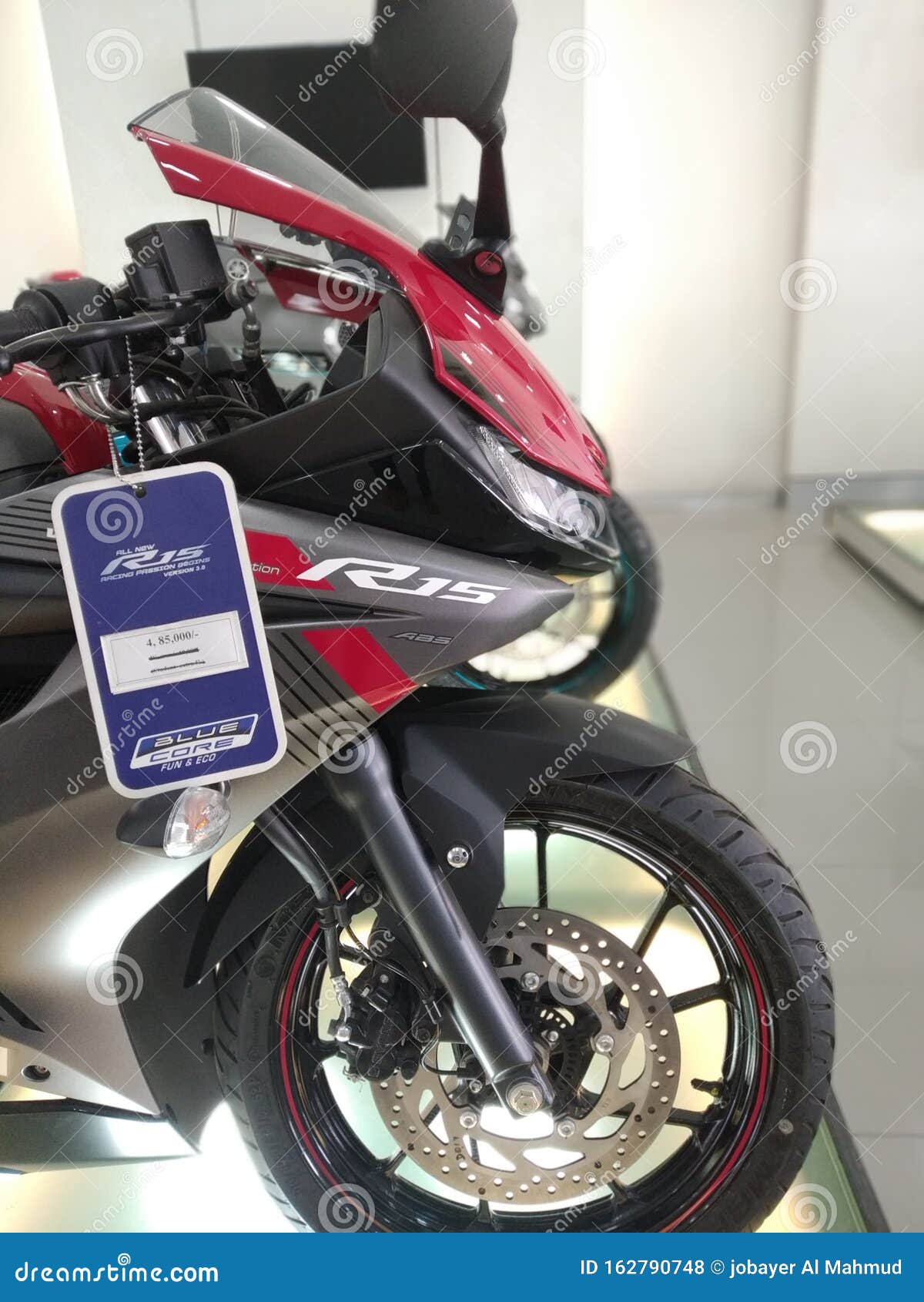 Yamaha r15 v3 2019 editorial stock photo. Image of yamaha - 162790748