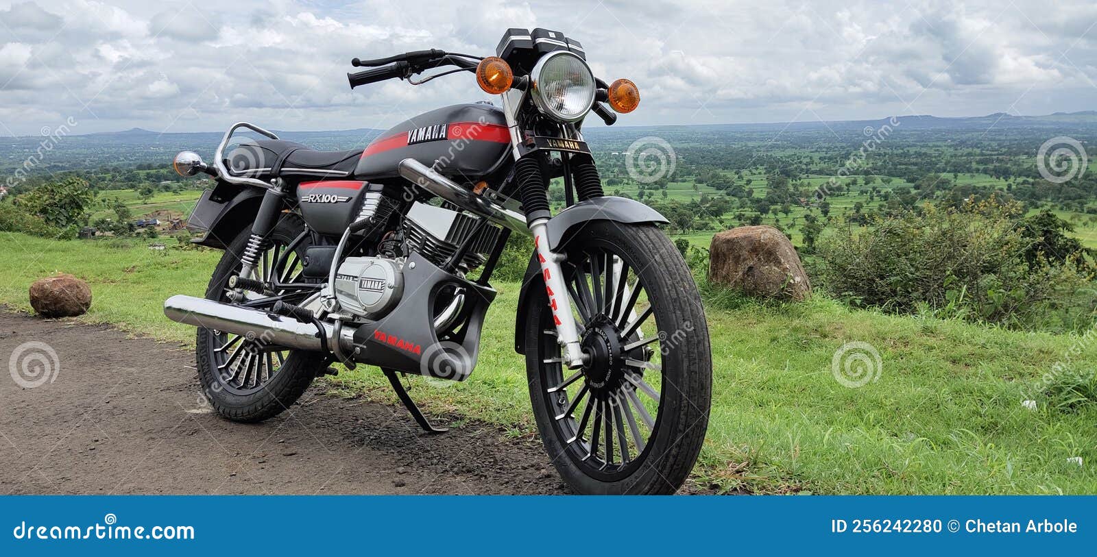 Yamaha rx 100 editorial image. Image of yamaha, yamaha135 - 256242280