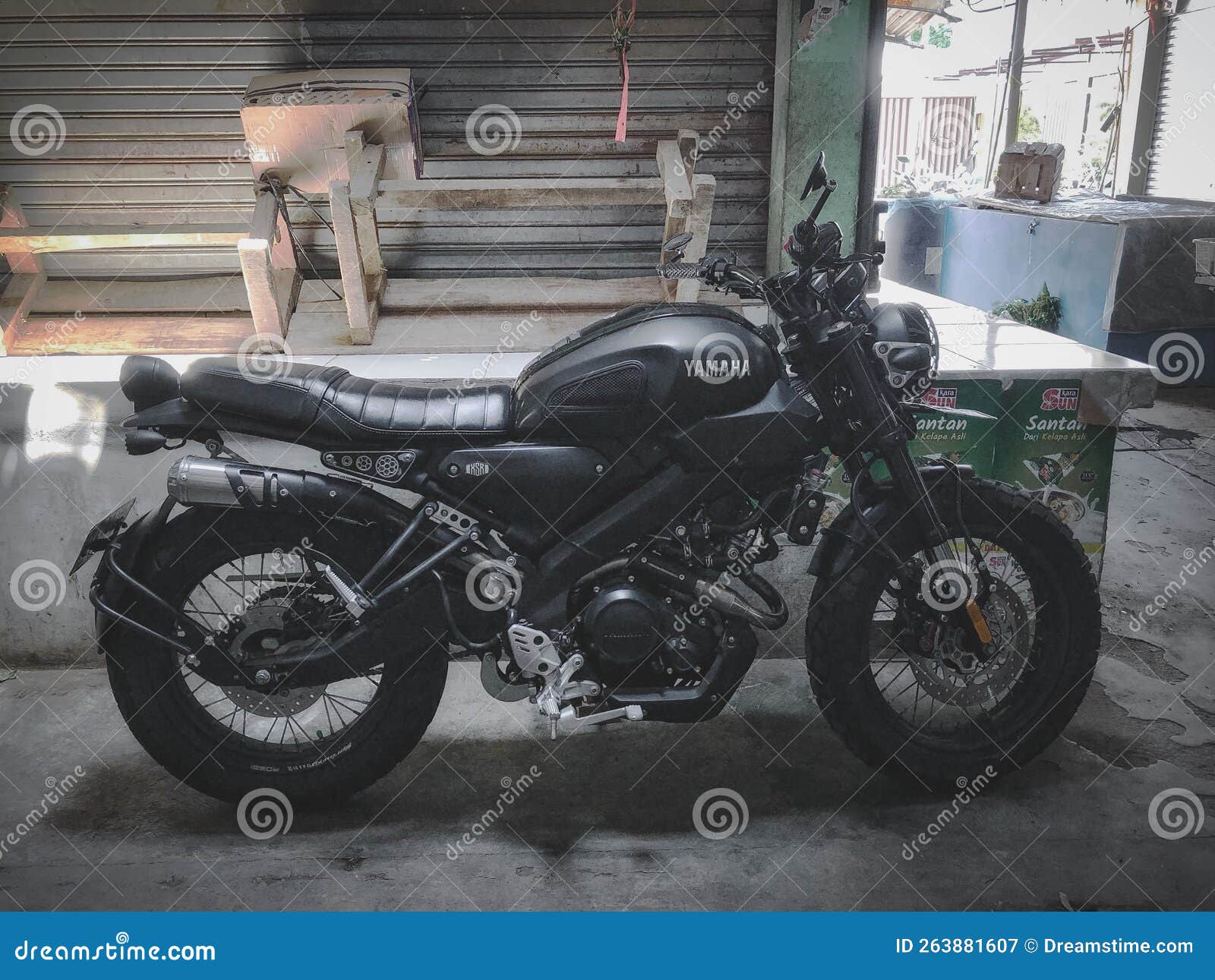 Yamaha xsr 155 editorial photography. Image of concept - 263881607