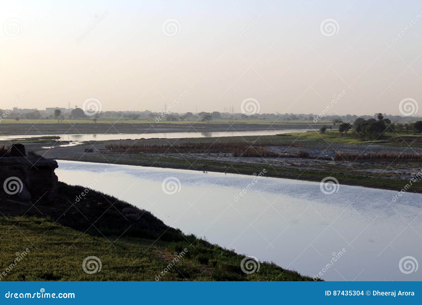 Yamuna River, Agra stock photo. Image of pradesh, water - 87435304