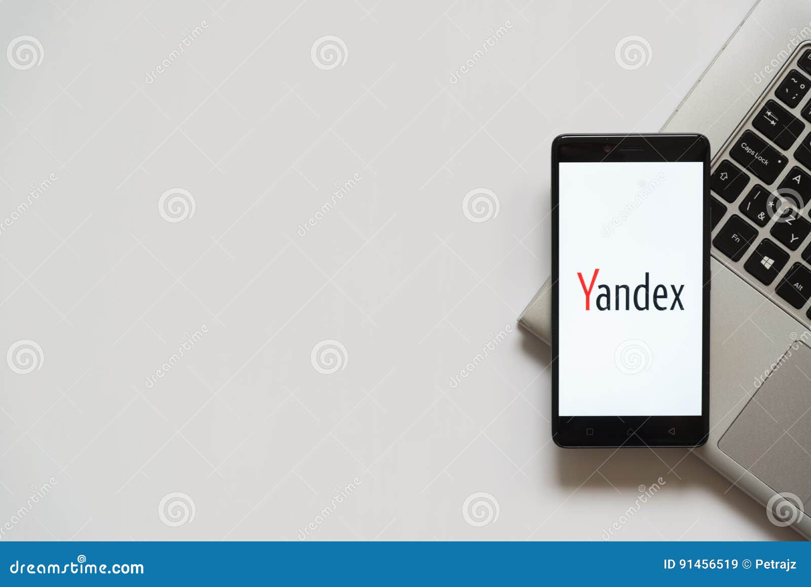 Yandex Logo Na Smartphone Ekranie Obraz Stock Editorial - Obraz ...