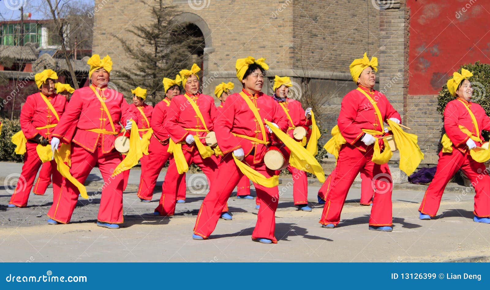 Yangko dance editorial stock image. Image of active, procession - 13126399