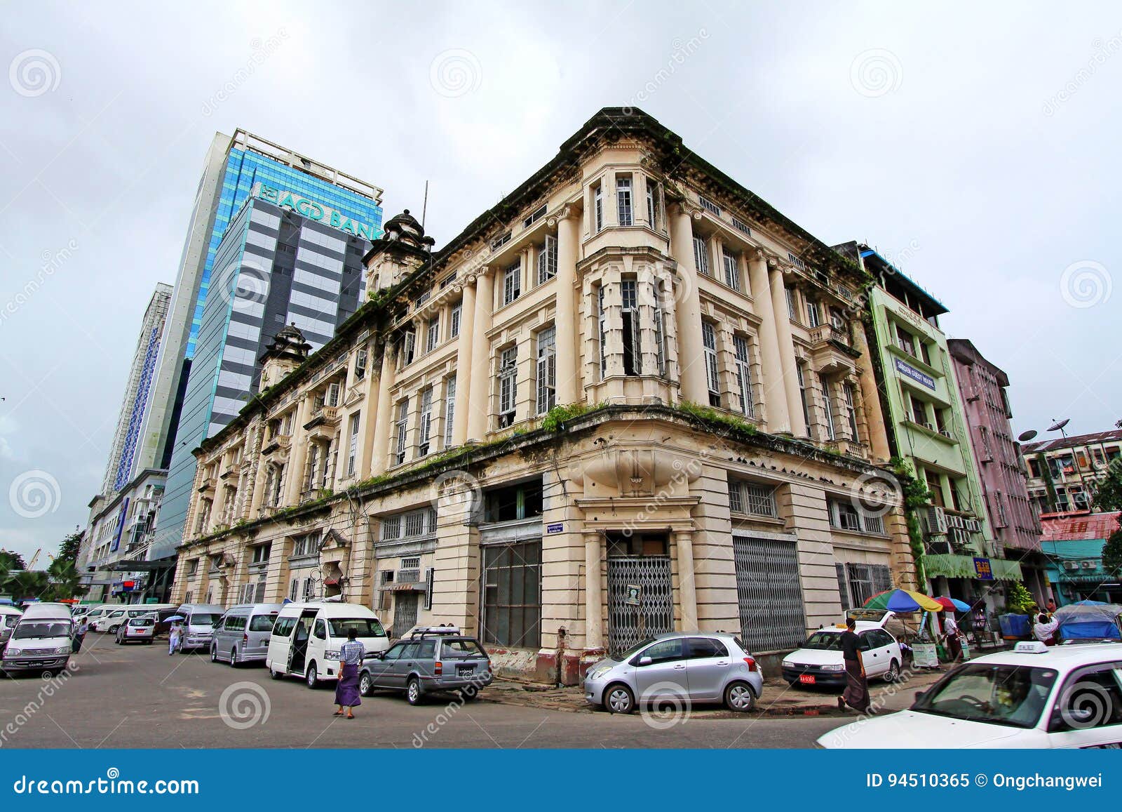 Yangon Colonial Building, Myanmar Editorial Image - Image of tourist ...